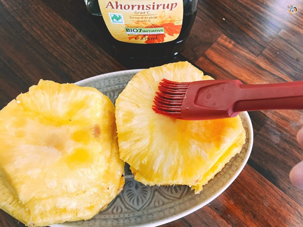 Gegrillte Ananas mit Vanilleeis ♥ der absolute Sommerhit