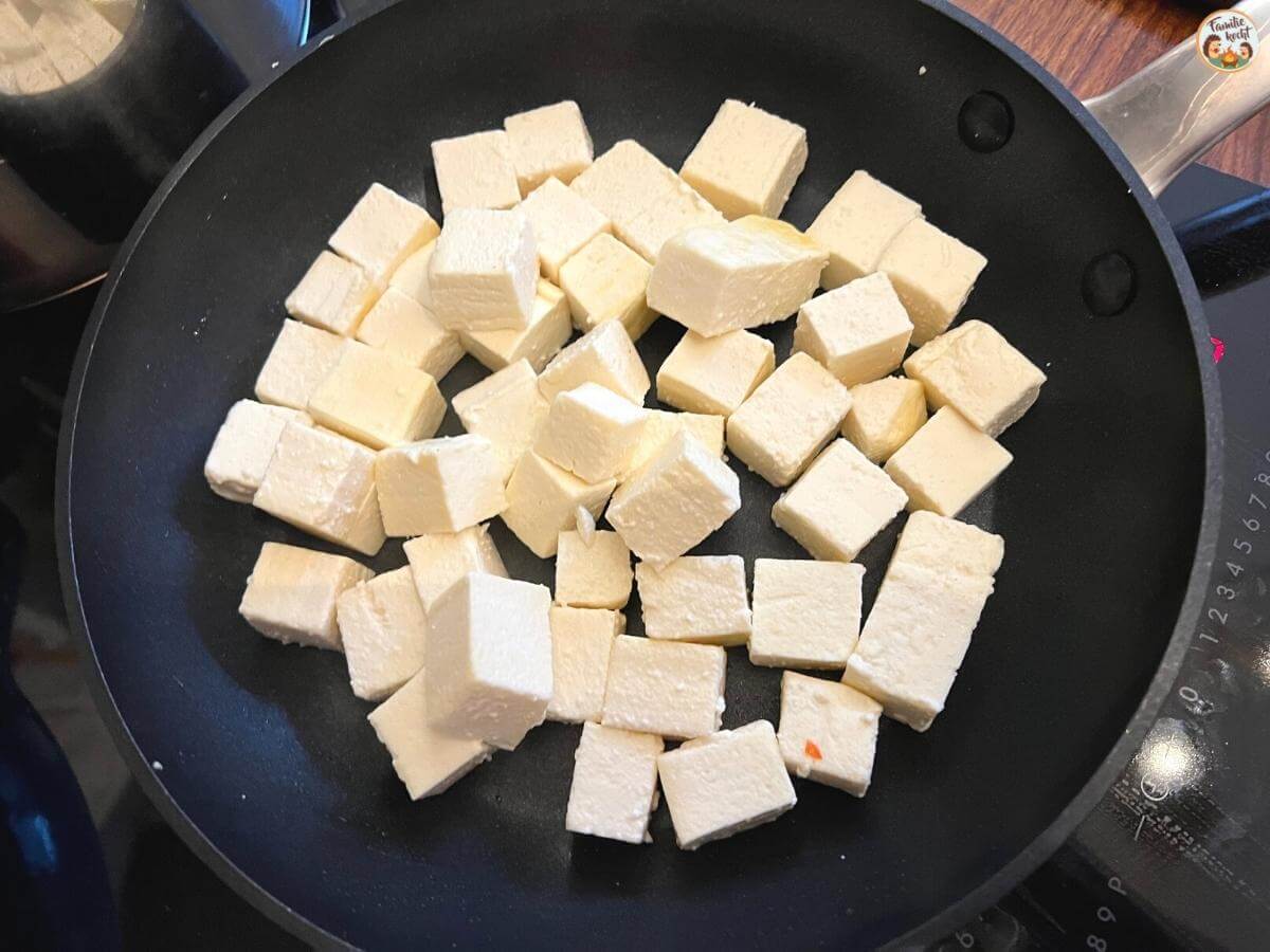 Shahi Paneer ♥ Rezept für Indischen Käse in samtiger Soße